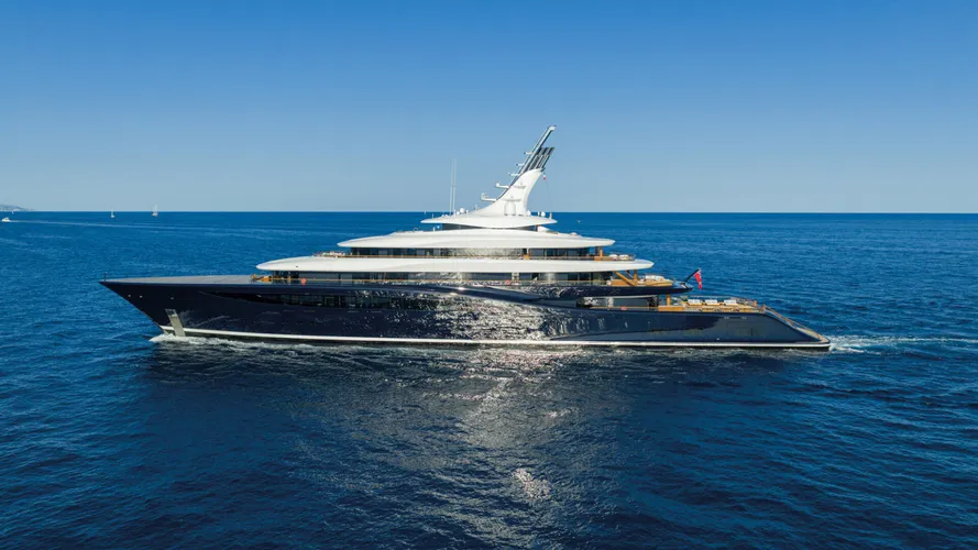 Breakthrough yacht (Feadship, 118.8m, 2025)